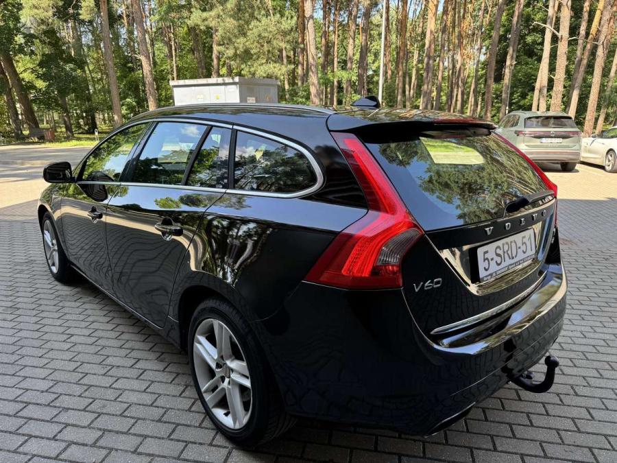 Черный Вольво B60 2014 в Алитус, объемом двигателя 2.40 л и пробегом 359 тыс. км за 8399 €, фото 21 на AUTOMOTO.COM.LV
