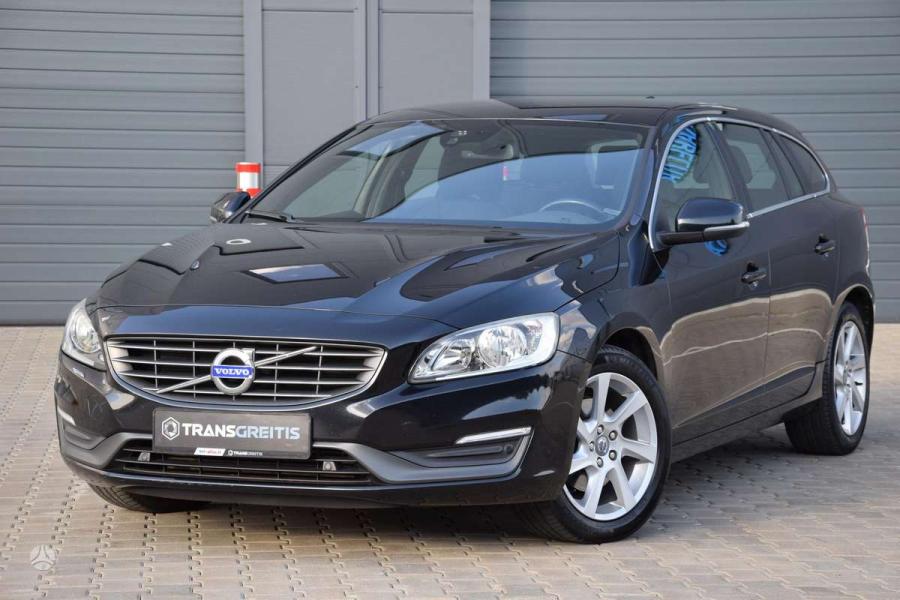 Melns Volvo V60 2014 Viļņa, ar dzinēja tilpumu 1.98 L un nobraukumu 190 tūkst. km par 7700 €, foto 3 vietnē AUTOMOTO.COM.LV
