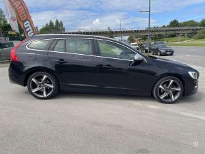 Melns Volvo V60 2014 Kauņa, ar dzinēja tilpumu 1.97 L un nobraukumu 275 tūkst. km par 6450 €, foto 9 vietnē AUTOMOTO.COM.LV