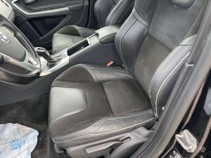 Melns Volvo V60 2014 Kauņa, ar dzinēja tilpumu 1.97 L un nobraukumu 275 tūkst. km par 6450 €, foto 24 vietnē AUTOMOTO.COM.LV