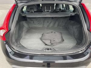 Melns Volvo V60 2014 Kauņa, ar dzinēja tilpumu 1.97 L un nobraukumu 275 tūkst. km par 6450 €, foto 32 vietnē AUTOMOTO.COM.LV