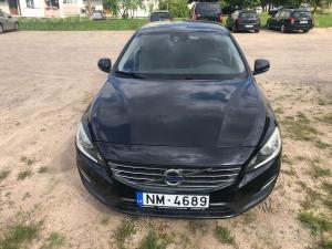 Black Volvo V60 2014 in Cesis, with an engine capacity of 2.00 L and mileage of 252 thousand km for 3000 €, photo 10 on AUTOMOTO.COM.LV