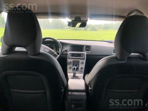 Black Volvo V60 2014 in Cesis, with an engine capacity of 2.00 L and mileage of 252 thousand km for 3000 €, photo 14 on AUTOMOTO.COM.LV