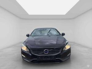 Melns Volvo V60 2014 Kauņa, ar dzinēja tilpumu 1.60 L un nobraukumu 257 tūkst. km par 6290 €, foto 3 vietnē AUTOMOTO.COM.LV