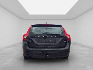 Melns Volvo V60 2014 Kauņa, ar dzinēja tilpumu 1.60 L un nobraukumu 257 tūkst. km par 6290 €, foto 6 vietnē AUTOMOTO.COM.LV