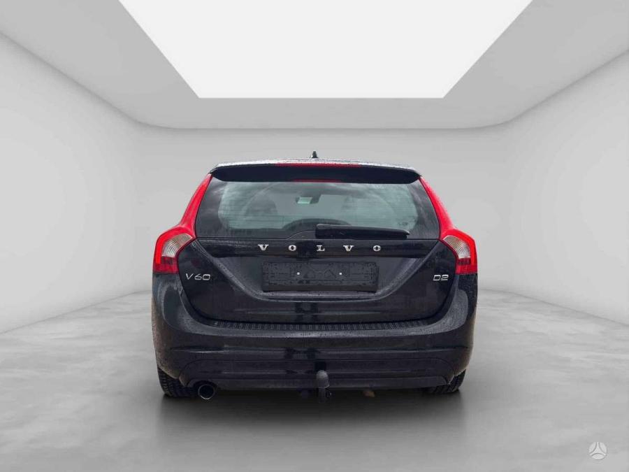 Melns Volvo V60 2014 Kauņa, ar dzinēja tilpumu 1.60 L un nobraukumu 257 tūkst. km par 6290 €, foto 6 vietnē AUTOMOTO.COM.LV