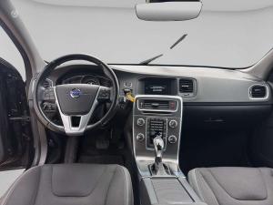Melns Volvo V60 2014 Kauņa, ar dzinēja tilpumu 1.60 L un nobraukumu 257 tūkst. km par 6290 €, foto 14 vietnē AUTOMOTO.COM.LV