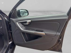 Melns Volvo V60 2014 Kauņa, ar dzinēja tilpumu 1.60 L un nobraukumu 257 tūkst. km par 6290 €, foto 15 vietnē AUTOMOTO.COM.LV