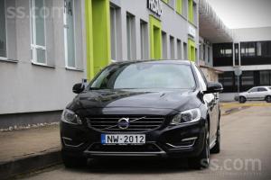 Black Volvo V60 2014 in Riga, with an engine capacity of 2.40 L and mileage of 334 thousand km for 7495 €, photo  on AUTOMOTO.COM.LV