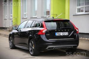 Черный Вольво B60 2014 в Рига, объемом двигателя 2.40 л и пробегом 334 тыс. км за 7495 €, фото 7 на AUTOMOTO.COM.LV