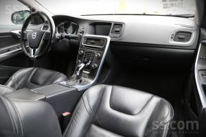 Черный Вольво B60 2014 в Рига, объемом двигателя 2.40 л и пробегом 334 тыс. км за 7495 €, фото 10 на AUTOMOTO.COM.LV