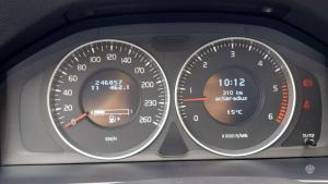 Black Volvo V60 2014 in Alytus, with an engine capacity of 1.98 L and mileage of 248 thousand km for 5250 €, photo 28 on AUTOMOTO.COM.LV
