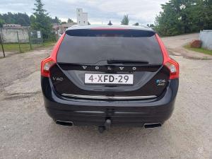 Melns Volvo V60 2014 Utena, ar dzinēja tilpumu 2.40 L un nobraukumu 187 tūkst. km par 7700 €, foto 10 vietnē AUTOMOTO.COM.LV