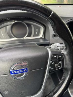 Black Volvo V60 2014 in Alytus, with an engine capacity of 1.98 L and mileage of 270 thousand km for 6250 €, photo 21 on AUTOMOTO.COM.LV