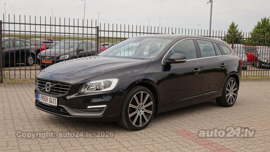 Melns Volvo V60 2014 Tartu, ar dzinēja tilpumu 2.00 L un nobraukumu 213 tūkst. km par 9990 €, foto 1 vietnē AUTOMOTO.COM.LV