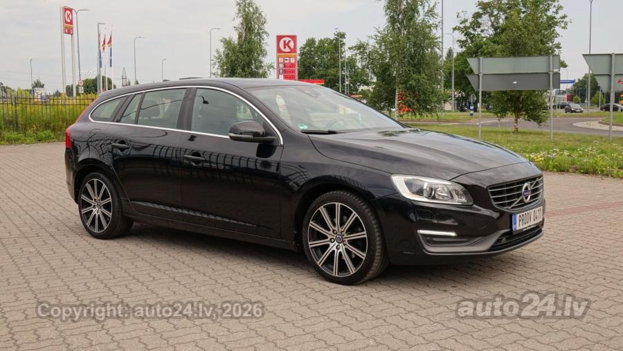 Melns Volvo V60 2014 Tartu, ar dzinēja tilpumu 2.00 L un nobraukumu 213 tūkst. km par 9990 €, foto 3 vietnē AUTOMOTO.COM.LV