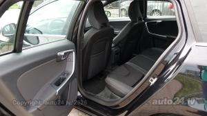 Melns Volvo V60 2014 Tartu, ar dzinēja tilpumu 2.00 L un nobraukumu 213 tūkst. km par 9990 €, foto 5 vietnē AUTOMOTO.COM.LV