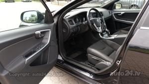 Melns Volvo V60 2014 Tartu, ar dzinēja tilpumu 2.00 L un nobraukumu 213 tūkst. km par 9990 €, foto 6 vietnē AUTOMOTO.COM.LV