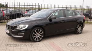 Melns Volvo V60 2014 Tartu, ar dzinēja tilpumu 2.00 L un nobraukumu 213 tūkst. km par 9990 €, foto 12 vietnē AUTOMOTO.COM.LV