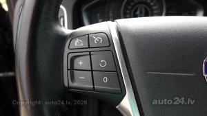 Melns Volvo V60 2014 Tartu, ar dzinēja tilpumu 2.00 L un nobraukumu 213 tūkst. km par 9990 €, foto 17 vietnē AUTOMOTO.COM.LV