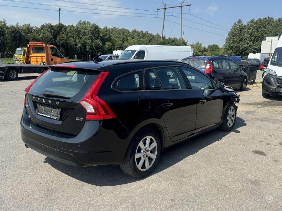 Черный Вольво B60 2014 в Шяуляй, объемом двигателя 2.00 л и пробегом 333 тыс. км за 2450 €, фото 4 на AUTOMOTO.COM.LV