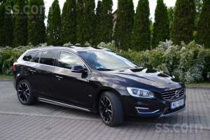 Melns Volvo V60 2014 Jelgava, ar dzinēja tilpumu 2.40 L un nobraukumu 319 tūkst. km par 7300 €, foto 3 vietnē AUTOMOTO.COM.LV