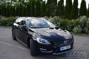 Melns Volvo V60 2014 Jelgava, ar dzinēja tilpumu 2.40 L un nobraukumu 319 tūkst. km par 7300 €, foto 5 vietnē AUTOMOTO.COM.LV