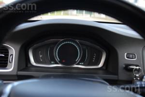 Melns Volvo V60 2014 Jelgava, ar dzinēja tilpumu 2.40 L un nobraukumu 319 tūkst. km par 7300 €, foto 9 vietnē AUTOMOTO.COM.LV