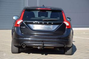 Black Volvo V60 2014 in Vilnius, with an engine capacity of 1.98 L and mileage of 190 thousand km for 7690 €, photo 9 on AUTOMOTO.COM.LV