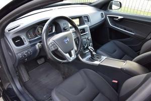 Black Volvo V60 2014 in Vilnius, with an engine capacity of 1.98 L and mileage of 190 thousand km for 7690 €, photo 14 on AUTOMOTO.COM.LV