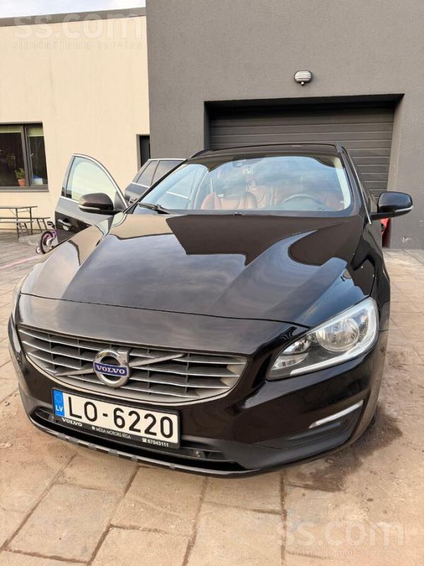 Черный Вольво B60 2014 в Рига, объемом двигателя 2.00 л и пробегом 286 тыс. км за 5200 €, фото 1 на AUTOMOTO.COM.LV