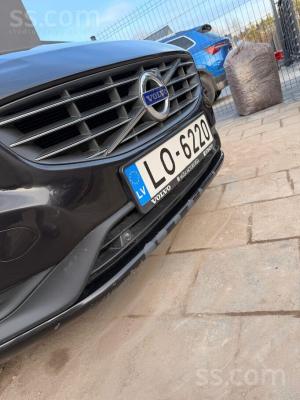 Melns Volvo V60 2014 Rīga, ar dzinēja tilpumu 2.00 L un nobraukumu 286 tūkst. km par 5200 €, foto 7 vietnē AUTOMOTO.COM.LV
