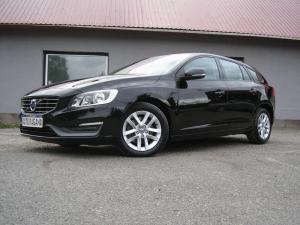 Black Volvo V60 2014 in Sigulda, with an engine capacity of 2.00 L and mileage of 219 thousand km for 7950 €, photo  on AUTOMOTO.COM.LV