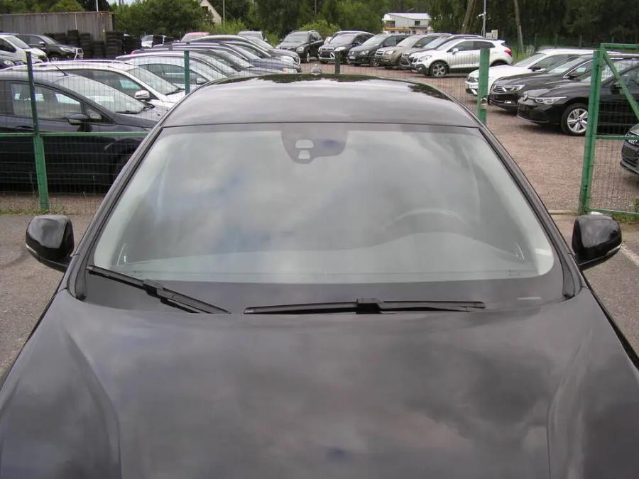 Black Volvo V60 2014 in Sigulda, with an engine capacity of 2.00 L and mileage of 219 thousand km for 7950 €, photo 13 on AUTOMOTO.COM.LV