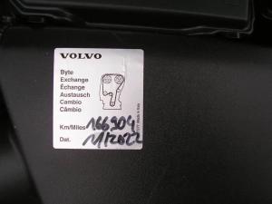 Black Volvo V60 2014 in Sigulda, with an engine capacity of 2.00 L and mileage of 219 thousand km for 7950 €, photo 30 on AUTOMOTO.COM.LV