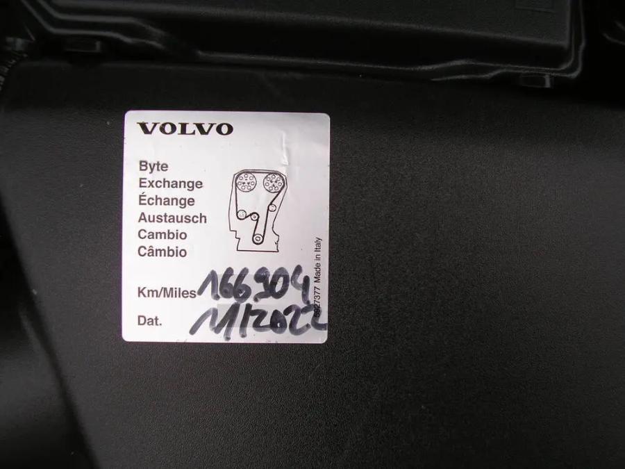 Black Volvo V60 2014 in Sigulda, with an engine capacity of 2.00 L and mileage of 219 thousand km for 7950 €, photo 30 on AUTOMOTO.COM.LV