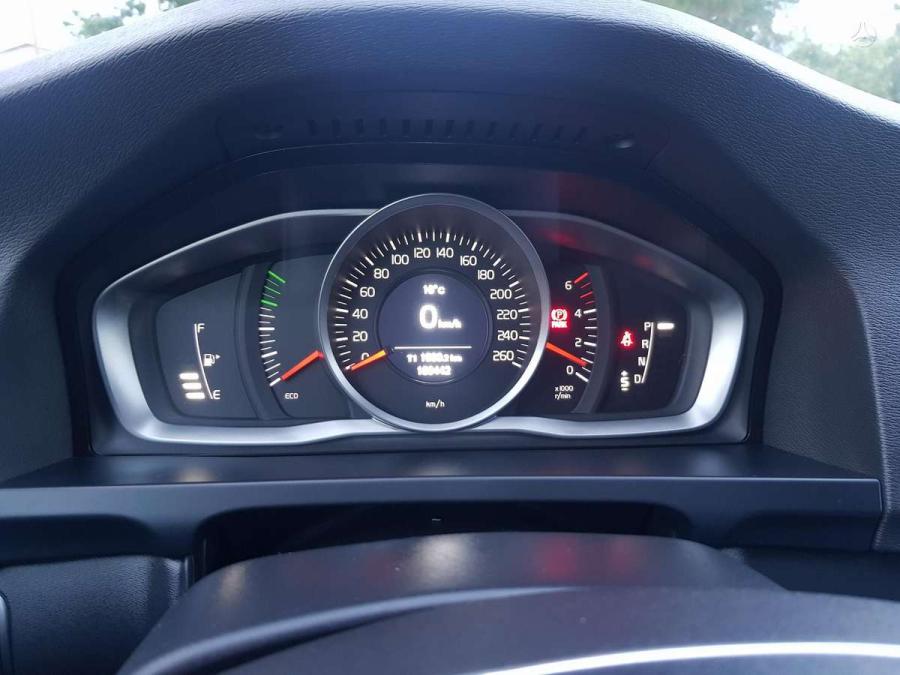 Melns Volvo V60 2014 Pakruojis, ar dzinēja tilpumu 1.98 L un nobraukumu 180 tūkst. km par 8199 €, foto 14 vietnē AUTOMOTO.COM.LV