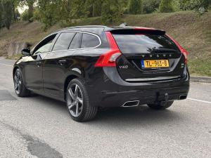 Black Volvo V60 2014 in Jonava, with an engine capacity of 2.40 L and mileage of 266 thousand km for 8250 €, photo 6 on AUTOMOTO.COM.LV