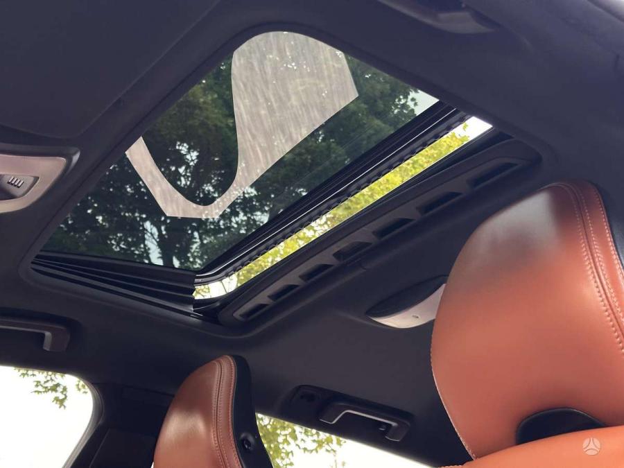Black Volvo V60 2014 in Jonava, with an engine capacity of 2.40 L and mileage of 266 thousand km for 8250 €, photo 34 on AUTOMOTO.COM.LV