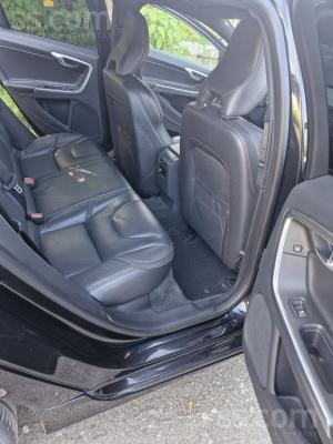 Melns Volvo V60 2014 Rīga, ar dzinēja tilpumu 1.60 L un nobraukumu 220 tūkst. km par 6700 €, foto 5 vietnē AUTOMOTO.COM.LV