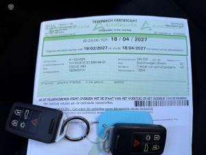 Black Volvo V60 2014 in Raseiniai, with an engine capacity of 1.98 L and mileage of 250 thousand km for 5900 €, photo 17 on AUTOMOTO.COM.LV