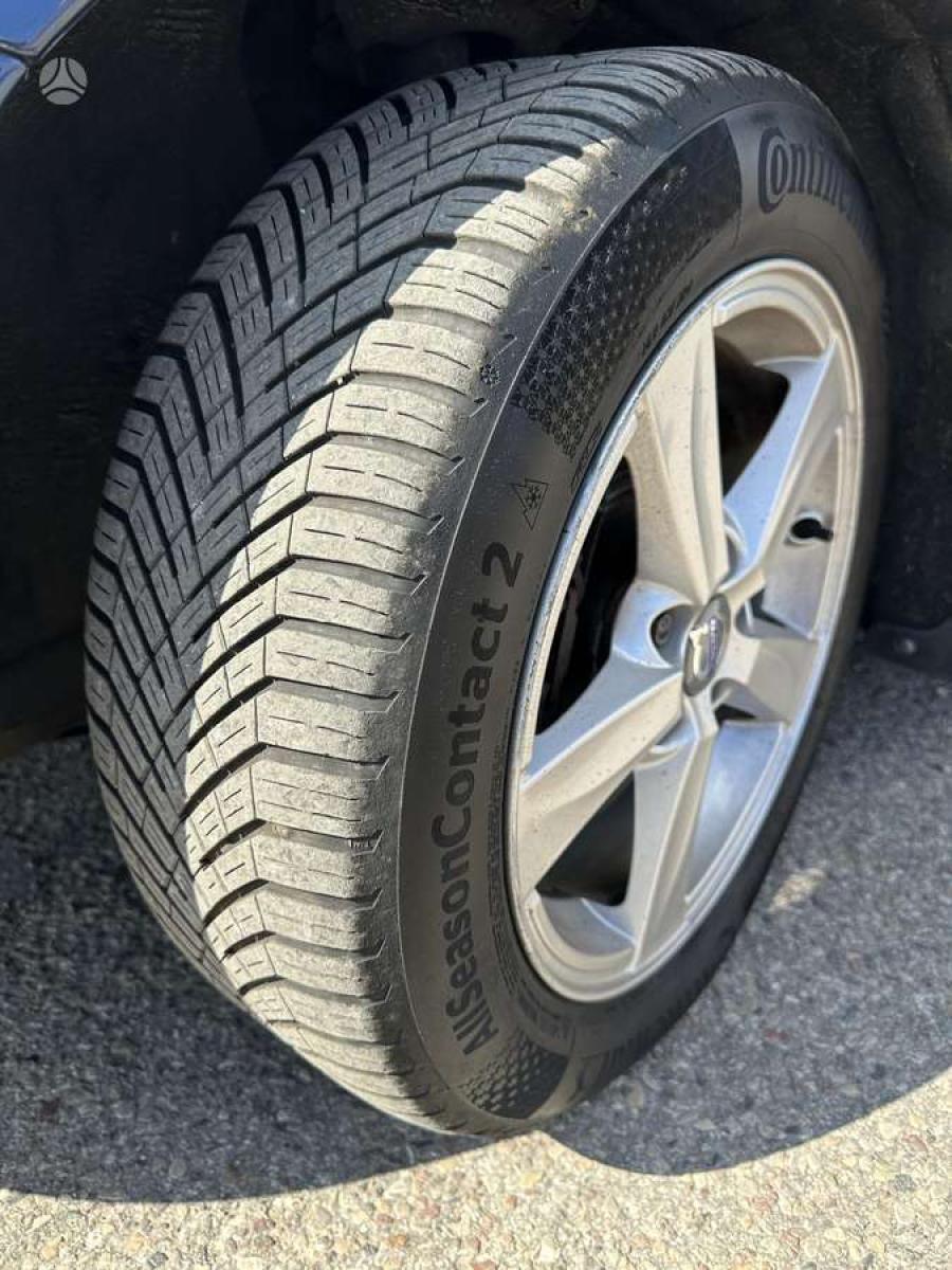 Melns Volvo V60 2014 Kauņa, ar dzinēja tilpumu 1.56 L un nobraukumu 248 tūkst. km par 6550 €, foto 15 vietnē AUTOMOTO.COM.LV