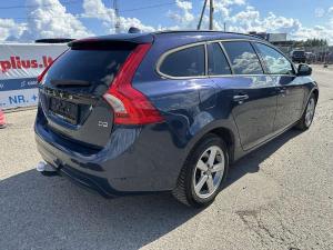 Melns Volvo V60 2014 Kauņa, ar dzinēja tilpumu 1.56 L un nobraukumu 248 tūkst. km par 6550 €, foto 21 vietnē AUTOMOTO.COM.LV