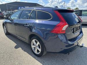 Melns Volvo V60 2014 Kauņa, ar dzinēja tilpumu 1.56 L un nobraukumu 248 tūkst. km par 6550 €, foto 24 vietnē AUTOMOTO.COM.LV