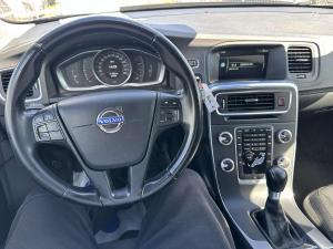 Melns Volvo V60 2014 Kauņa, ar dzinēja tilpumu 1.56 L un nobraukumu 248 tūkst. km par 6550 €, foto 40 vietnē AUTOMOTO.COM.LV