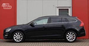 Melns Volvo V60 2014 Jonava, ar dzinēja tilpumu 2.00 L un nobraukumu 363 tūkst. km par 3350 €, foto 4 vietnē AUTOMOTO.COM.LV