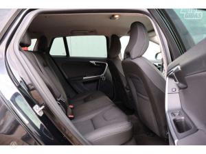 Melns Volvo V60 2014 Jonava, ar dzinēja tilpumu 2.00 L un nobraukumu 363 tūkst. km par 3350 €, foto 14 vietnē AUTOMOTO.COM.LV