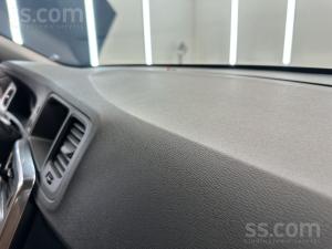 Black Volvo V60 2014 in Riga, with an engine capacity of 2.00 L and mileage of 254 thousand km for 7750 €, photo 14 on AUTOMOTO.COM.LV