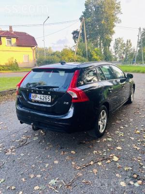 Черный Вольво B60 2014 в Огре, объемом двигателя 1.60 л и пробегом 252 тыс. км за 5200 €, фото 4 на AUTOMOTO.COM.LV