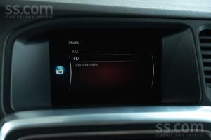 Black Volvo V60 2014 in Riga, with an engine capacity of 2.00 L and mileage of 294 thousand km for 6900 €, photo 21 on AUTOMOTO.COM.LV